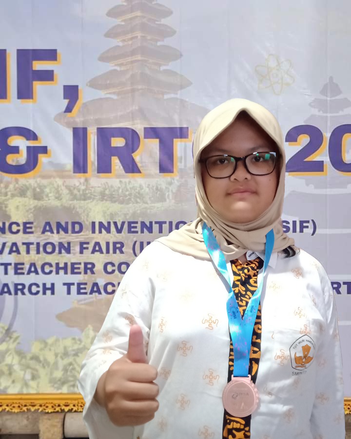 Ajeng Salma Layla Amira Won Bronze Medal International Science ...